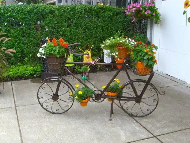 29 Mind-Blowing Bicycle Planter Ideas For Your Garden or On-The-Go ...