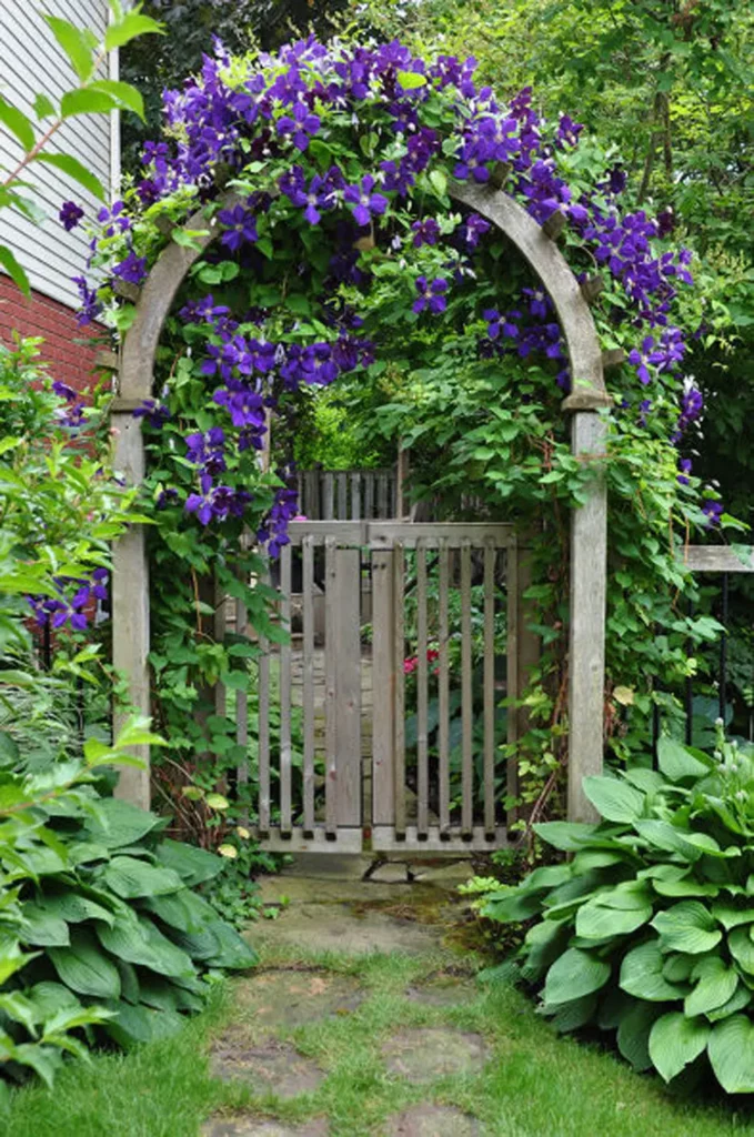 10 Floral Garden Gates In Bold Color - Garden Lovers Club